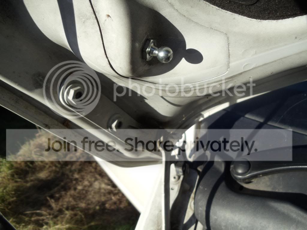 t5 gas bonnet strut | VW T4 Forum - VW T5 Forum