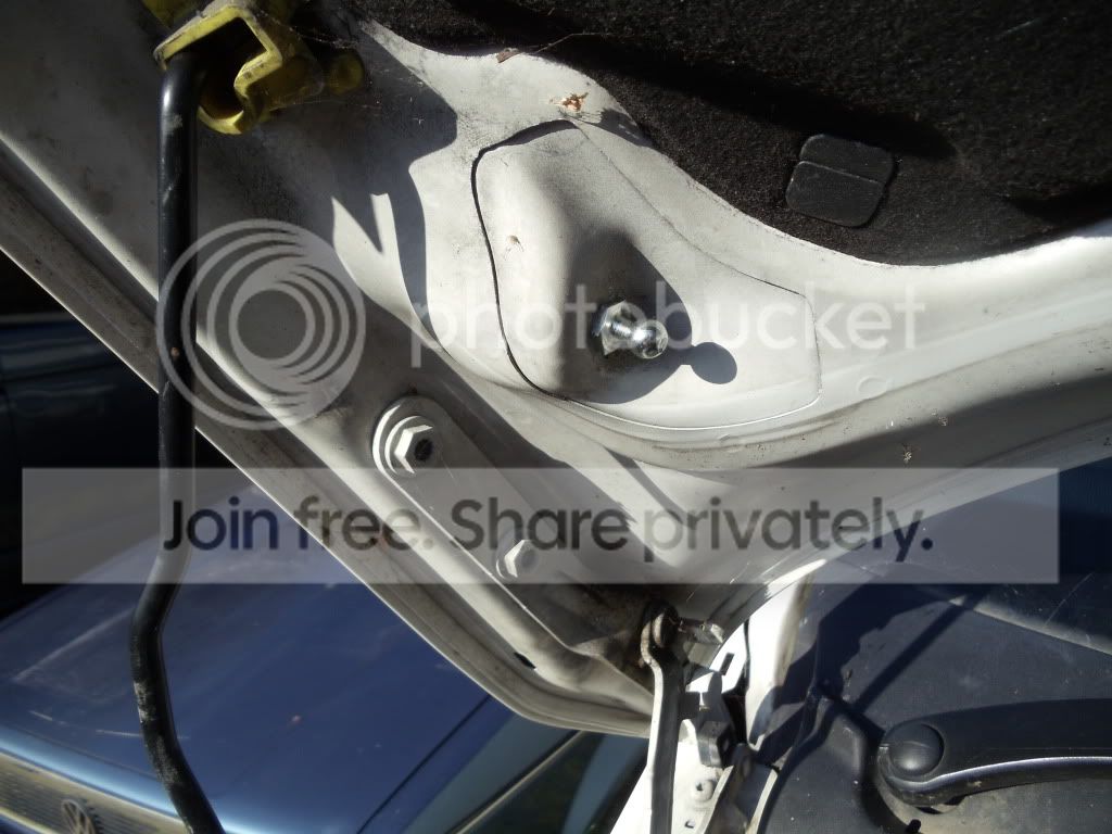 t5 gas bonnet strut | VW T4 Forum - VW T5 Forum