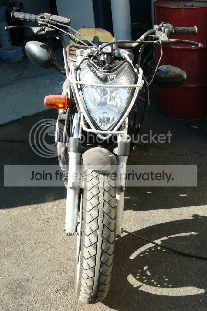 Honda 650 V twin Streetfighter Project. With VIC r